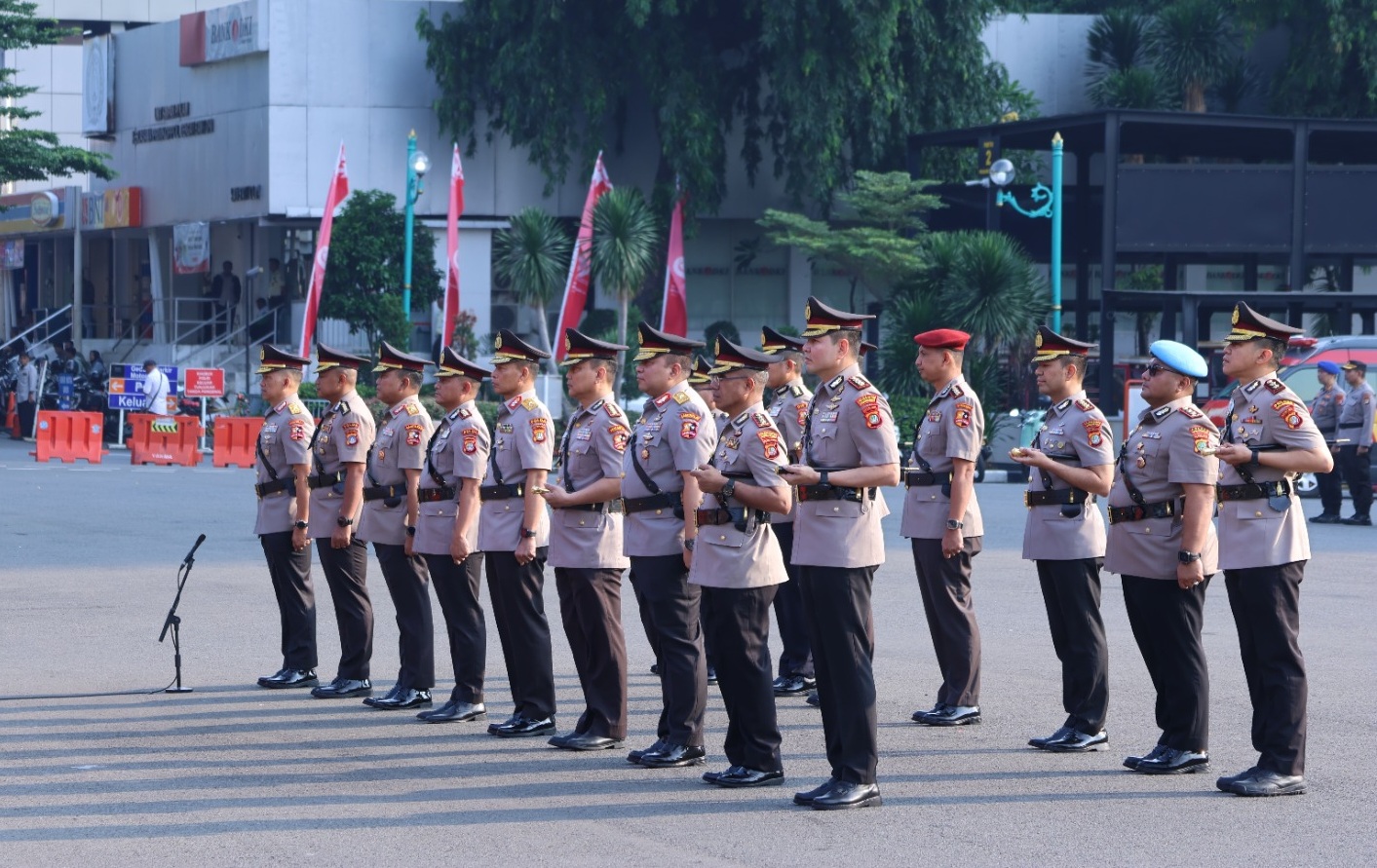 Polda Metro Jaya Lantik Sejumlah Pejabat Baru, Lima Kapolres Resmi Berganti - Sinpo.id